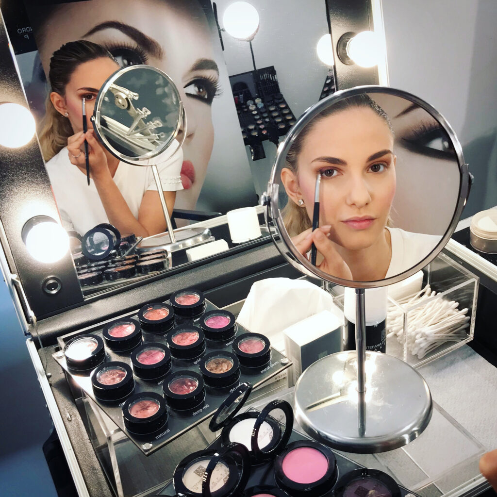 Lezione di trucco personalizzato - Stefania D’Alessandro Make-up Lezione di trucco personalizzato - Stefania D’Alessandro Make-up